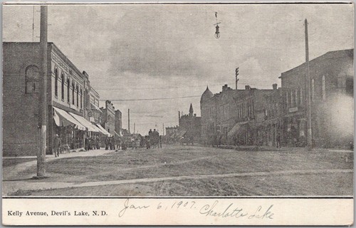 DEVILS LAKE, North Dakota Postcard KELLY AVENUE Downtown Street Scene ...