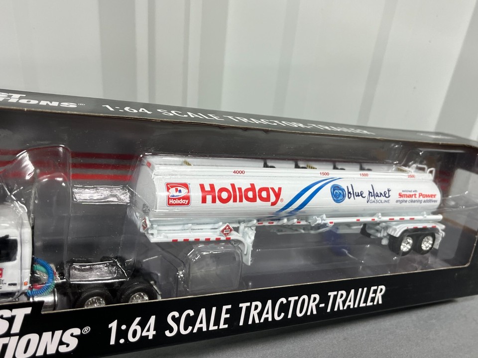 HOLIDAY Gas Station Oil Fuel VOLVO VNL 300 Heil Tanker 33530 DCP 1:64 ...