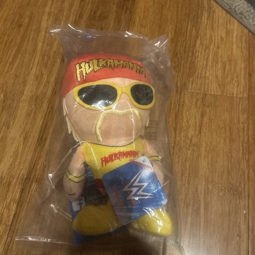 Bleacher Creatures Plush WWE Hulk Hogan New In Bag With Tags Hulkamania ...