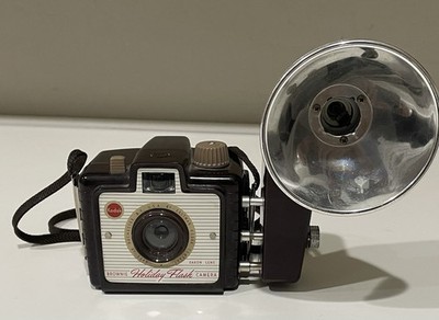 Vintage Kodak Brownie Holiday Flash Camera Great Condition Untested | eBay