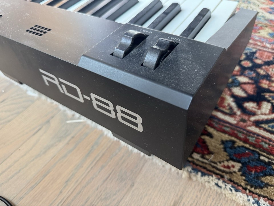 Roland RD88 Professional Stage Piano With Charger, Stand, Roland DP-10 ...