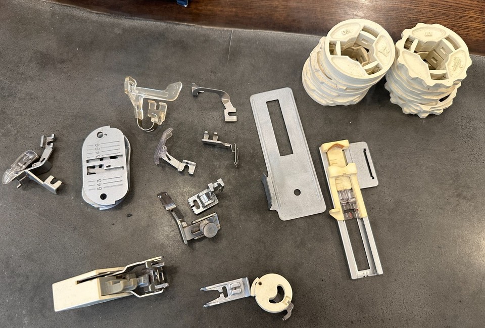 Vintage Singer Sewing Machine Accessories Box With Parts & Attachments ...