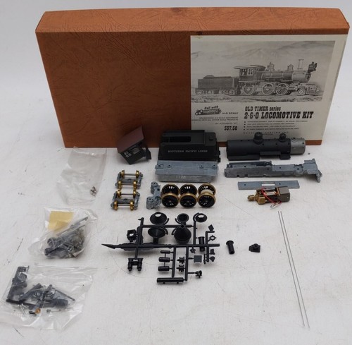 Roundhouse 493 HO Scale Southern Pacific 2-6-0 Locomotive & Tender Kit ...