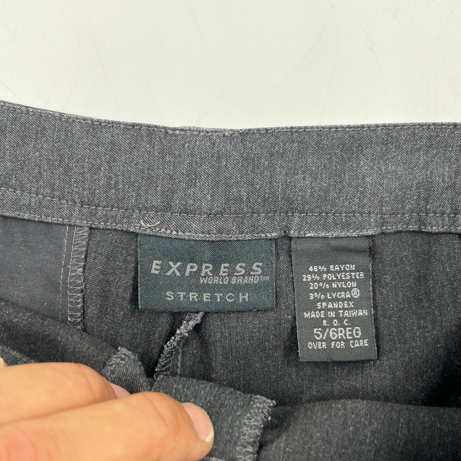 Express Womens Dress Pants Size 5/6 Gray Rayon Relaxed Fit Flat Front ...