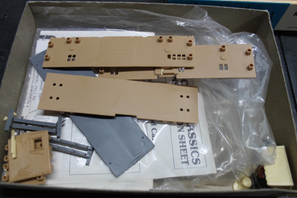 PLASTICVILLE BRAND NAME VINTAGE HO SCALE BUILDINGS, THE RAILROAD WORK ...