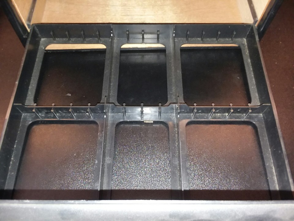 Vintage Nintendo NES 2-Drawer 28 Game Controller Zapper Storage Case ...