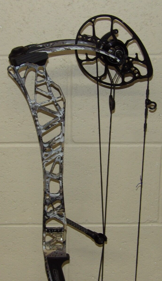 New Mathews Lift 33 Bow - Elevated II Finish- Several Mods Available ...