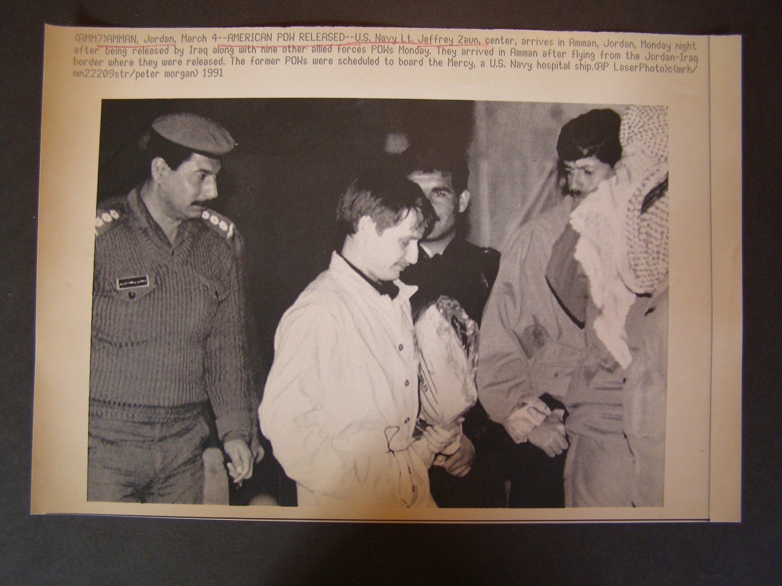 Persian Gulf War Press Wire Photo 1991 POW Released U S Navy Lt Jeffrey ...