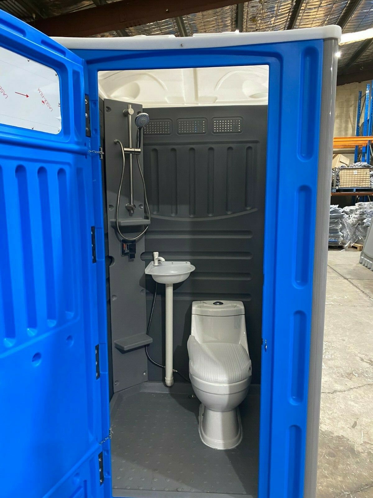 Porta Loo & Shower Construction site Loo & Shower combo easy relocation ...