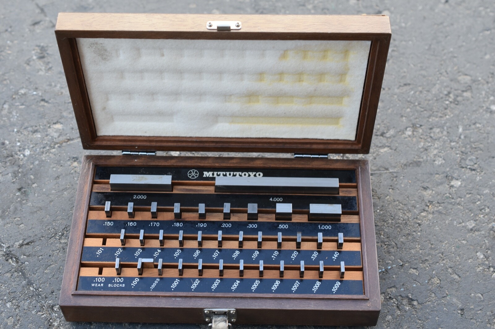 Mitutoyo 516-915-26 / BE1-35A, Inch Rectangle Steel Gage Block Grade A ...