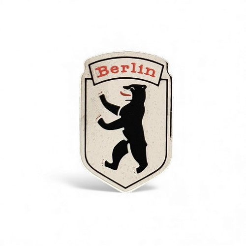 Vintage Berlin Bear Crest Lapel Hat Pin Germany Travel Souvenir Coat of ...