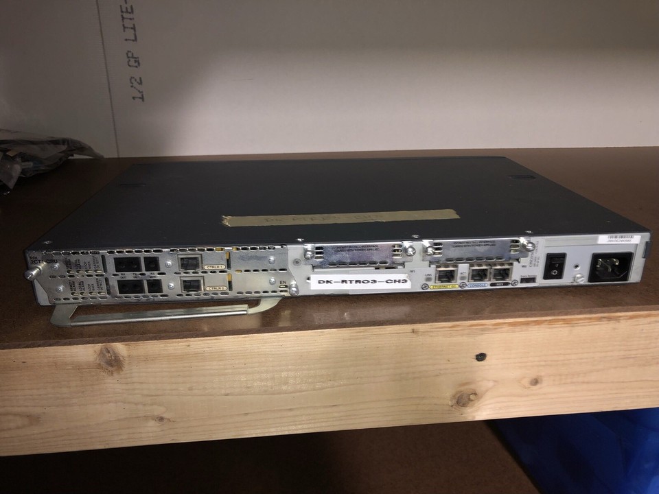 Cisco 2600 Series Router 2600 Surplus | eBay