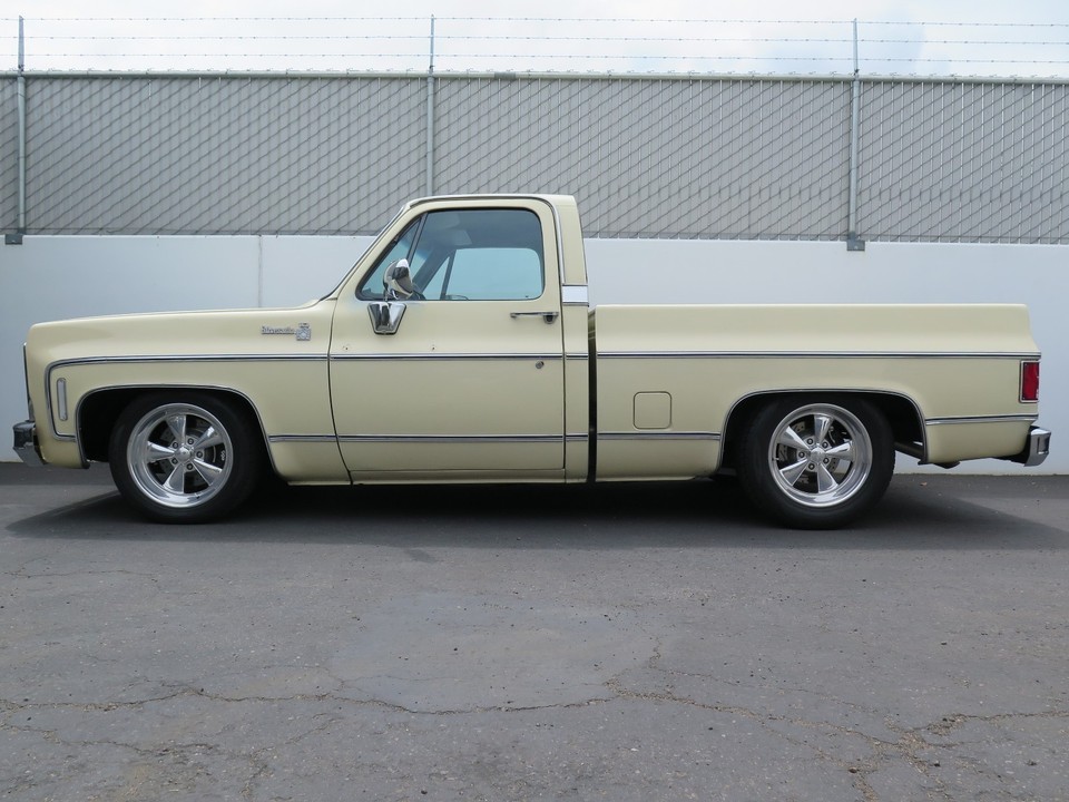 CPP 73-87 CHEVY GMC C10 2WD WITH 1.25" ROTOR 2.5" DROP LOWERING ...