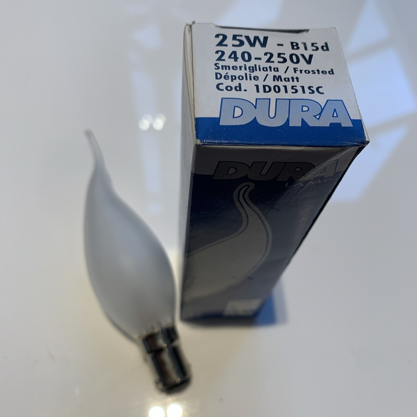 Dura Candelux SBC B15 25w Frost Bent Flame Tip Candle Bulb 35mm - 1 P&P ...