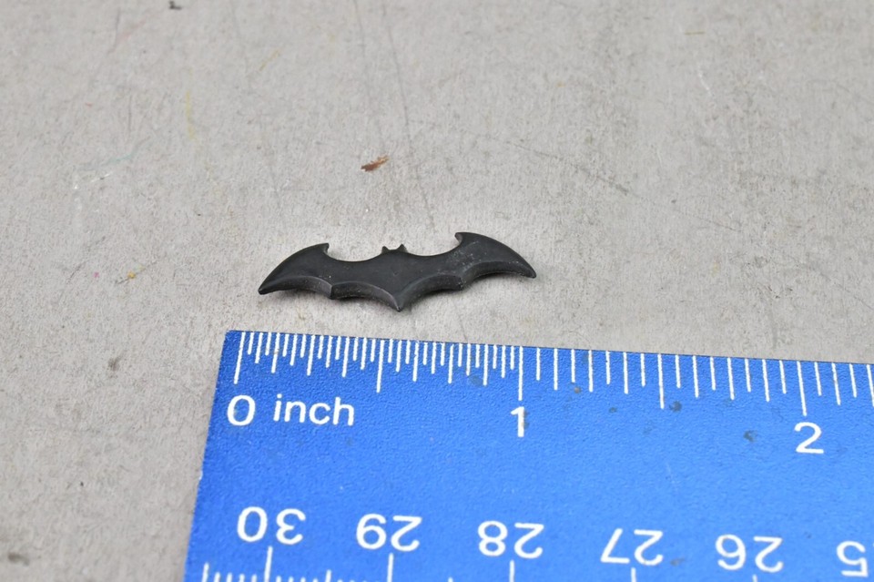 McFarlane Toys DC Multiverse batman Boomarang Batarang Weapon Part #2 ...