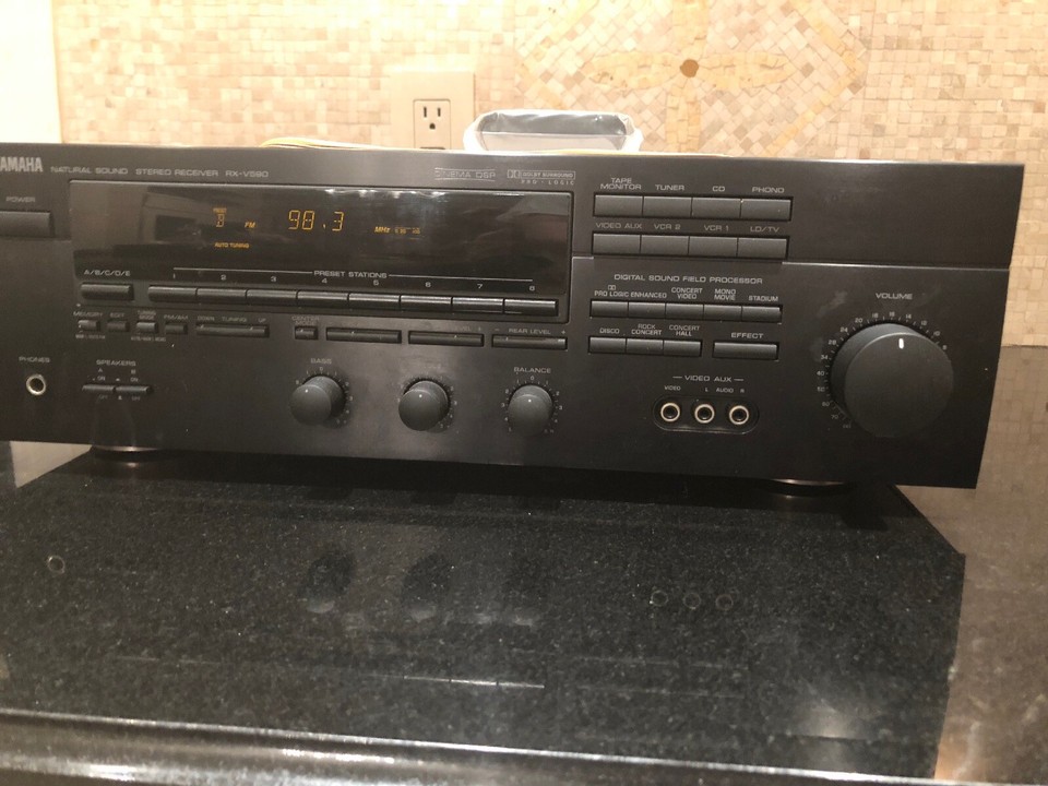 Yamaha RX-V590 Surround Sound A/V Receiver Yamaha VS71390 Remote ...