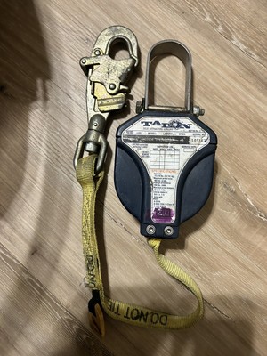 Safety Harnesses - Talon Self Retracting