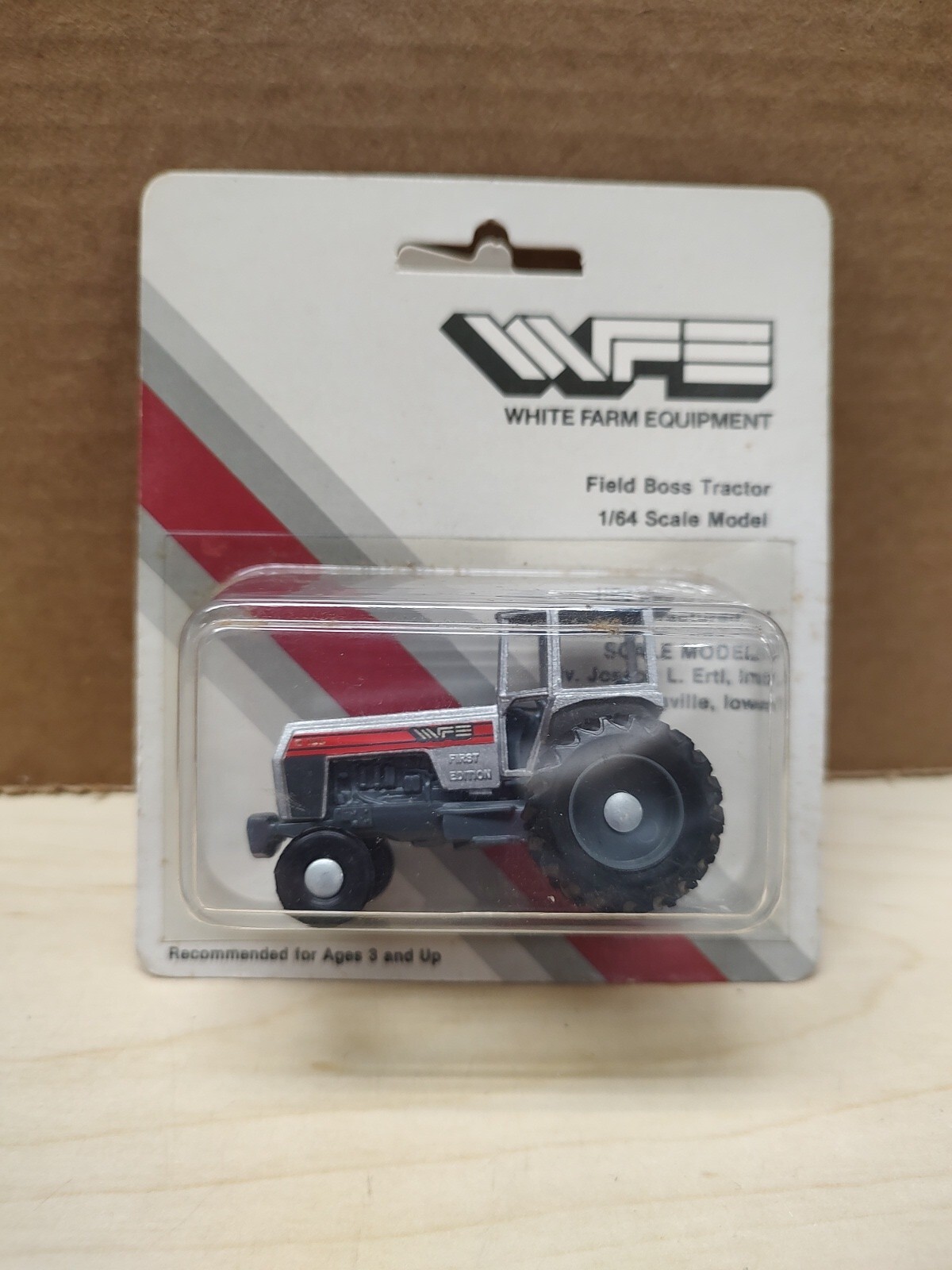 Vtg Scale Models White Farm Equipment WFE 2-135 Field Boss 1/64 Tractor ...