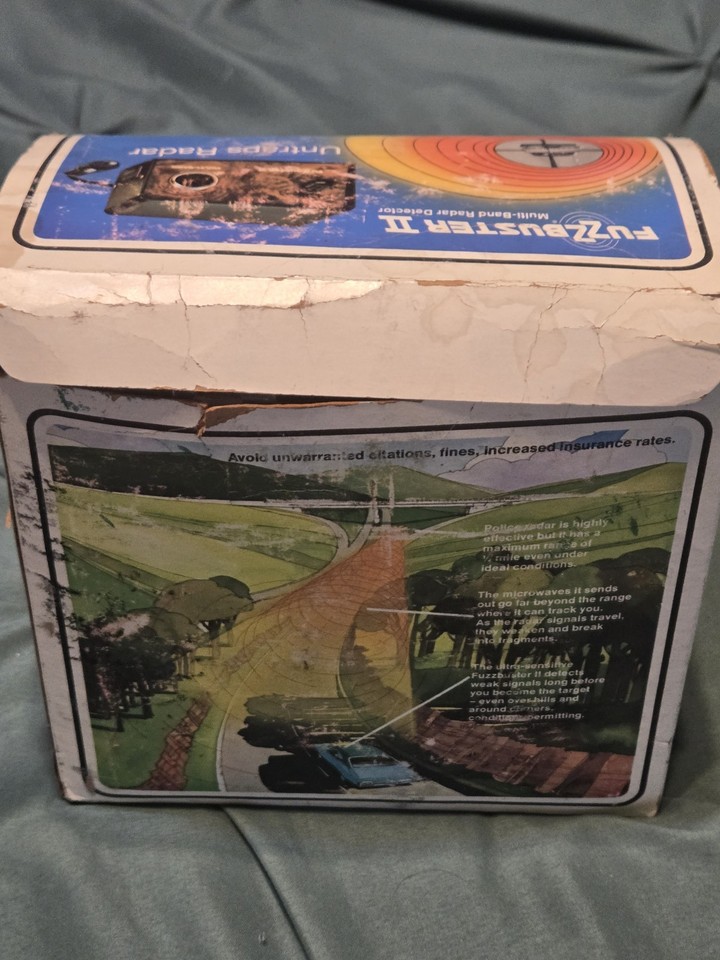 Vintage FuzzBuster Fuzz Buster II Multi-Band RADAR Detector Please Read ...