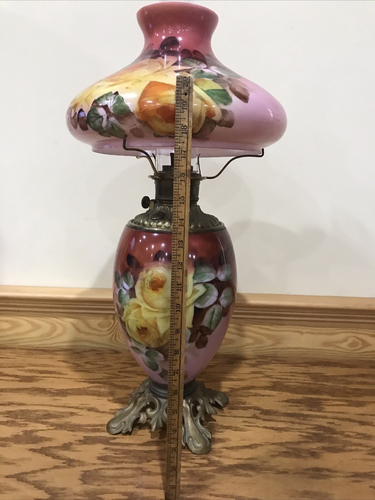 STUNNING ANTIQUE FOSTORIA GLASS BANQUET PARLOR OIL LAMP YELLOW CABBAGE ...