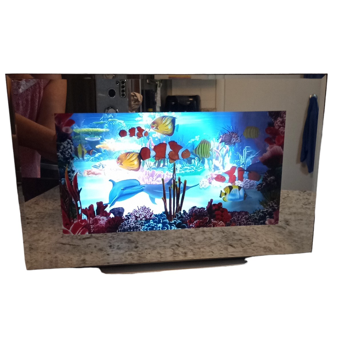 Aquarium Dolphin Motion Lamp Light 🐬 Dolphin & Cheyenne Blacklight