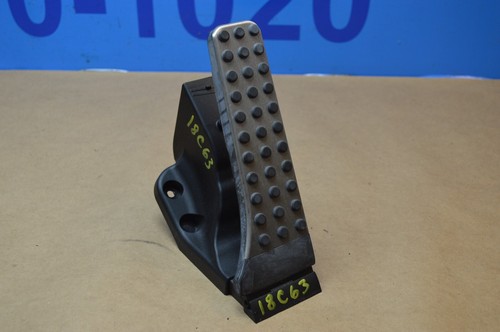2018 W205 MERCEDES BENZ C63 AMG GAS PEDAL ACCELERATOR SENSOR 2053000104 ...