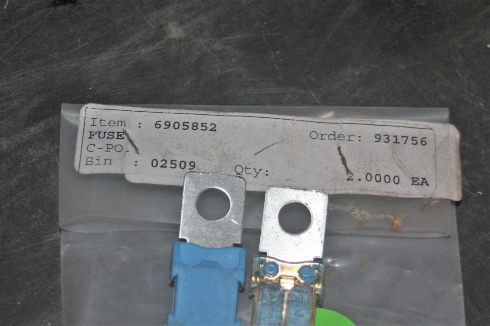 Liebherr Fuse 32V/0003 200A 6905852 2Pk | eBay