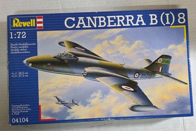 Revell 1/72 Canberra B (I) 8 Model Kit #04104 New Open Box 100% ...