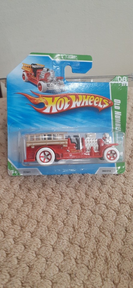 Hot Wheels Super Treasure Hunt and Reg International Short Card Old ...
