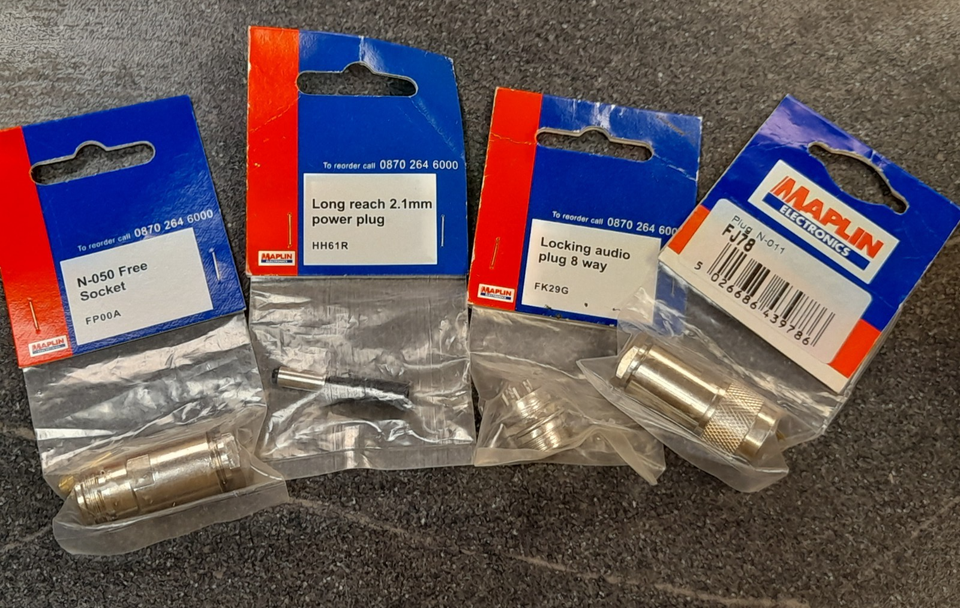JOB LOT CONNECTORS(a) - MULTICOMP/GREENPAR/MAPLIN/VIVANCO - LINDARS ...