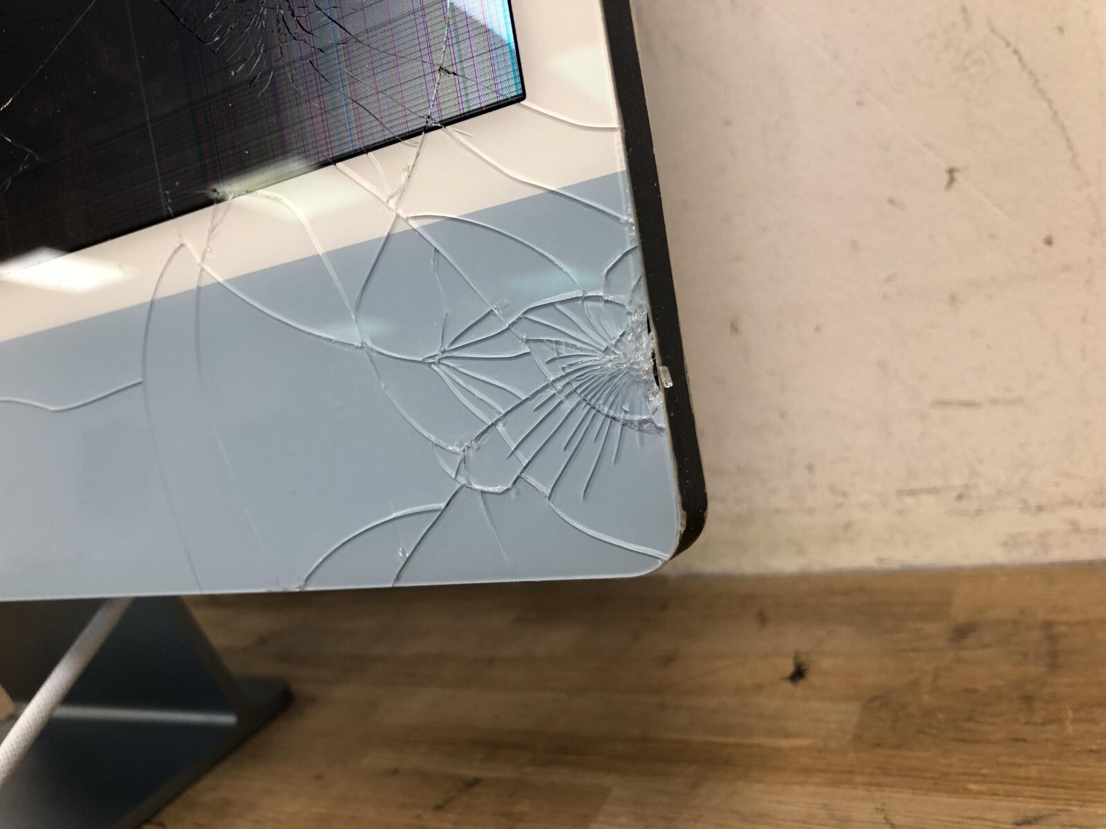 Damaged -Apple iMac 24-inch, M1, 2021, Four | Grelly UK