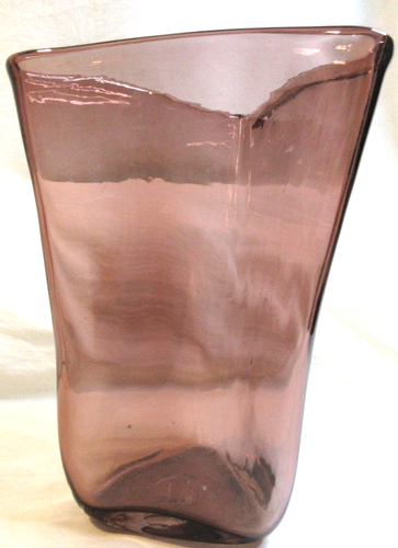 VINTAGE~AMETHYST BLENKO HAND BLOWN GLASS~TRIANGULAR "PAPER BAG" VASE~8 ...