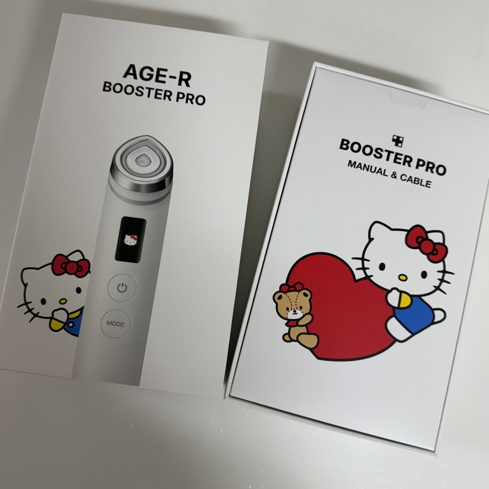 Medicube Age-R Booster Pro Hello Kitty Edition / Medicube Hello Kitty ...
