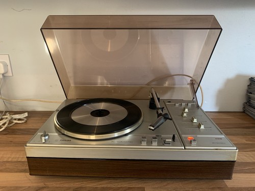 Vintage Philips Automatic 660 Turntable DC Servo Belt Drive Record ...