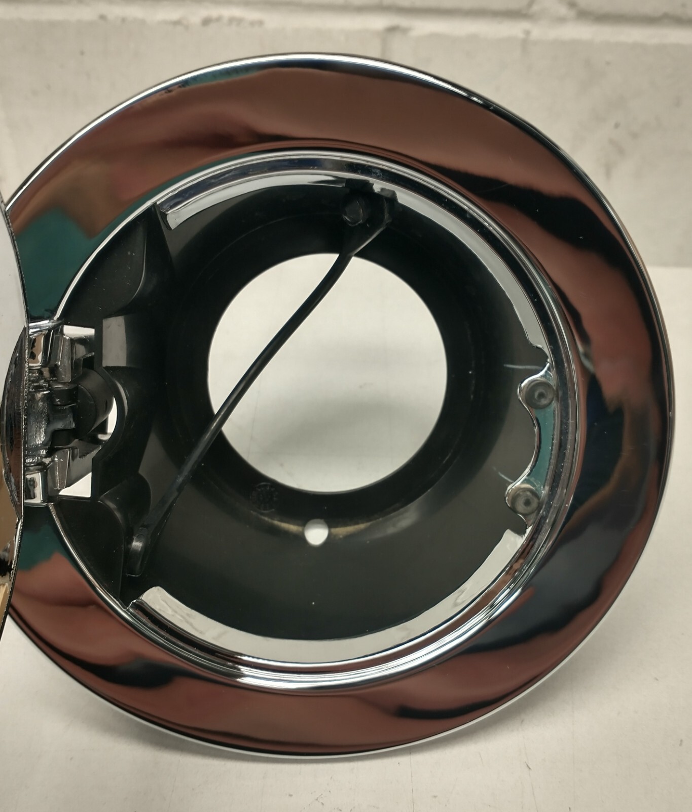 Tankdeckel Tankklappe Chrom MOPAR 68397407AB 82212406 Dodge Challenger ...