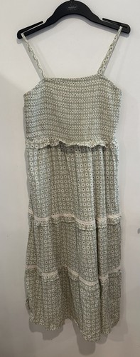 Universal Thread Green Floral Tiered Ruffle Smocked Sz M Cottage Core ...