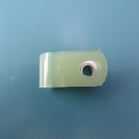 ESSENTRA/ RICHCO MS25281-R5 Qty of 40 per Lot Cable Clamp - Screw Mount ...