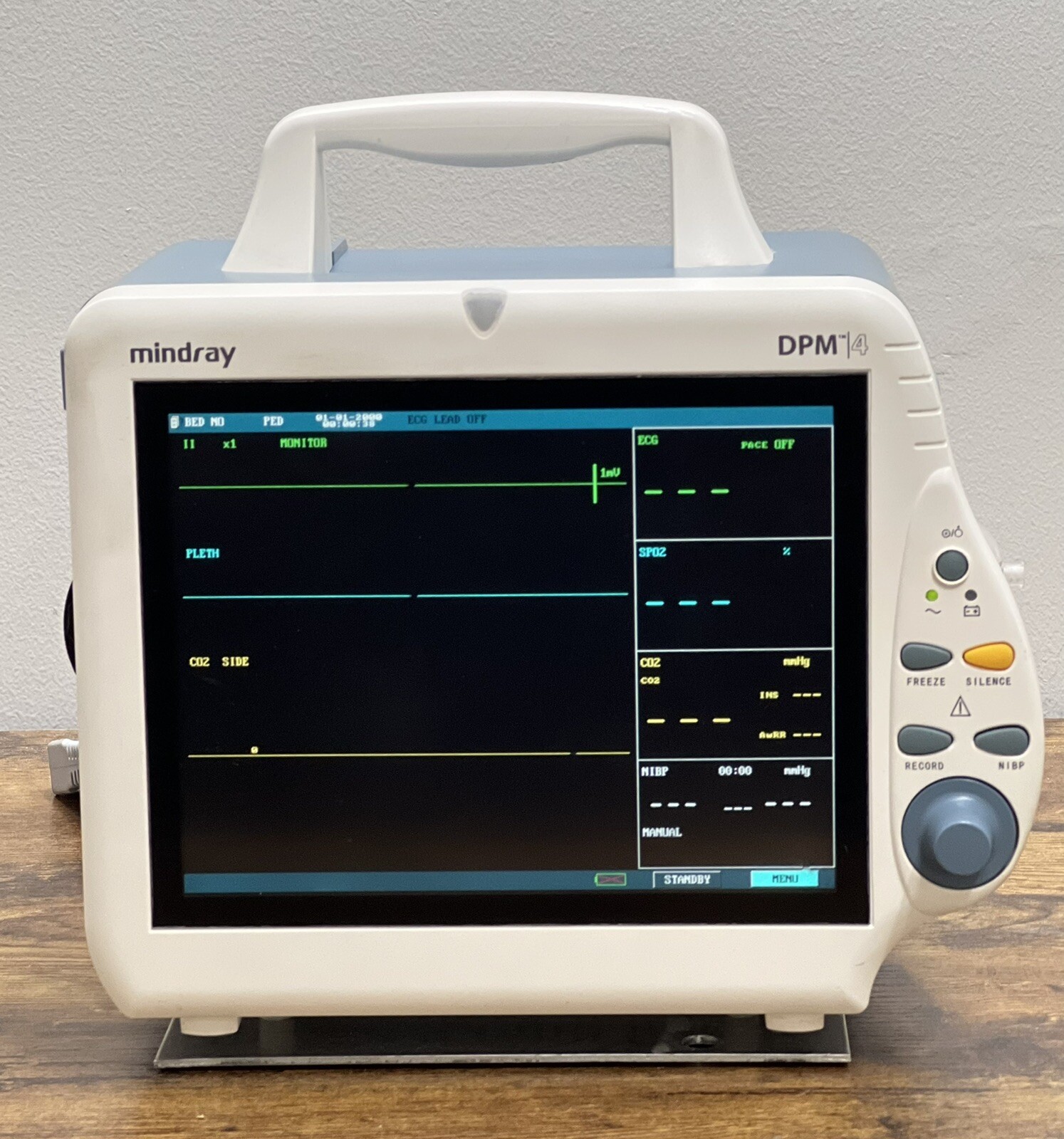 Mindray DPM4 w/ Co2 SideStream, SPO2, ECG, 2 Temp, NIBP, 2 IBP, Printer ...