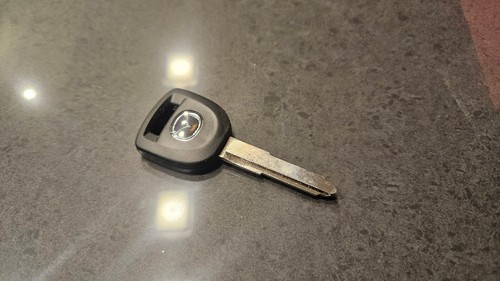 New OEM Mazda Ignition key blank F1Y1-76-2GX Mazda 2 3 6 MX-5 Miata RX ...