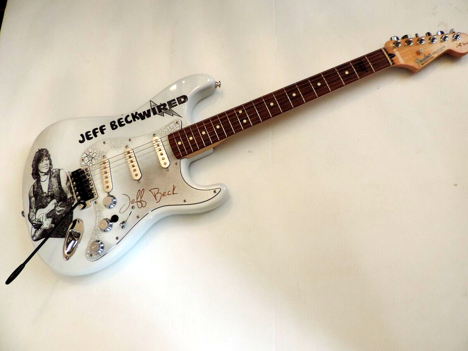 FENDER STRATOCASTER JEFF BECK TRIBUTE CUSTOMIZED PRE ORDER DDCC GUITAR ...