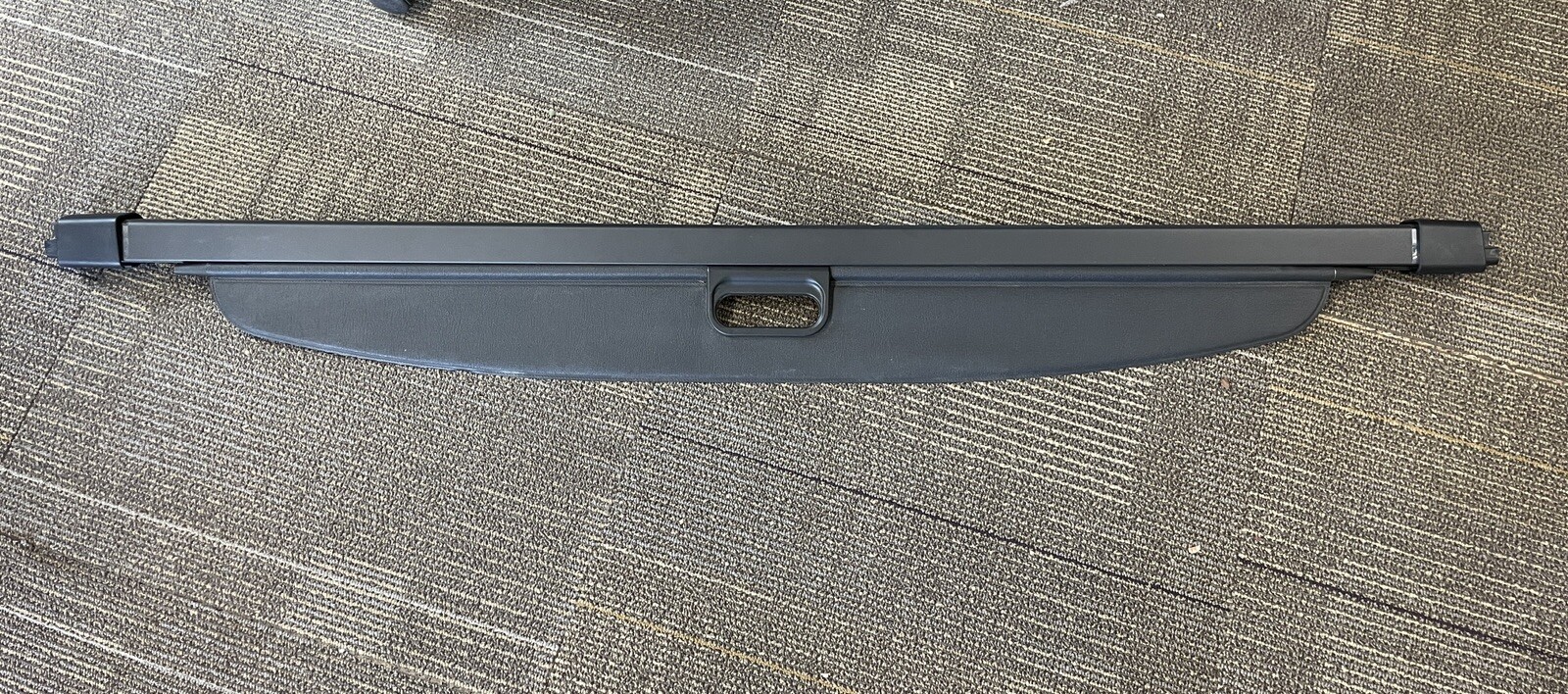 2018-2021 Chevrolet Traverse Genuine GM Cargo Security Shade Black Fast ...