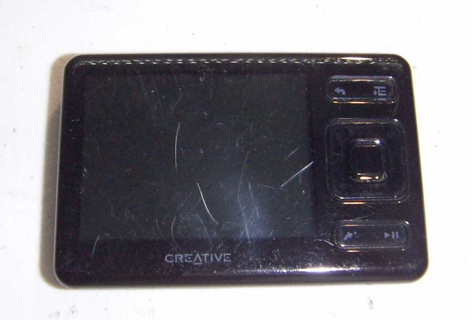 Creative Zen (2GB) Digital Media MP3 Player Black. Works great, good ...