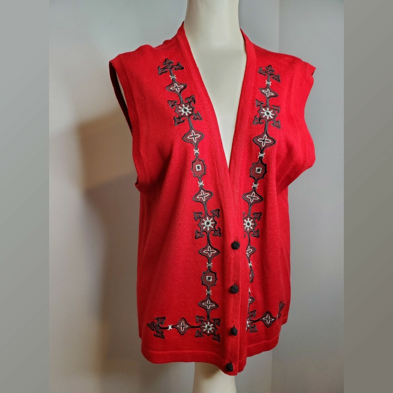 Koret Sweater Vest wrth Black Appluque Wook Bend Christmas | eBay