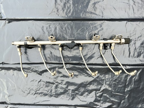 2006-2013 BMW High Pressure Fuel Rail 13537585411 OEM | eBay