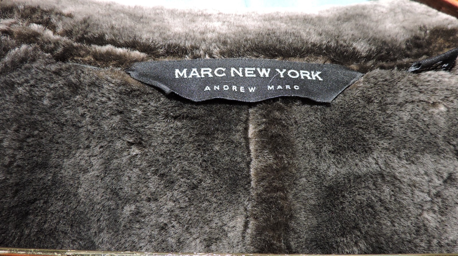 Andrew Marc black leather jacket 100% lamb shearing … - Gem