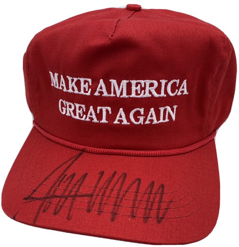 DONALD TRUMP SIGNED AUTOGRAPHED MAKE AMERICA GREAT AGAIN HAT PRESIDENT ...