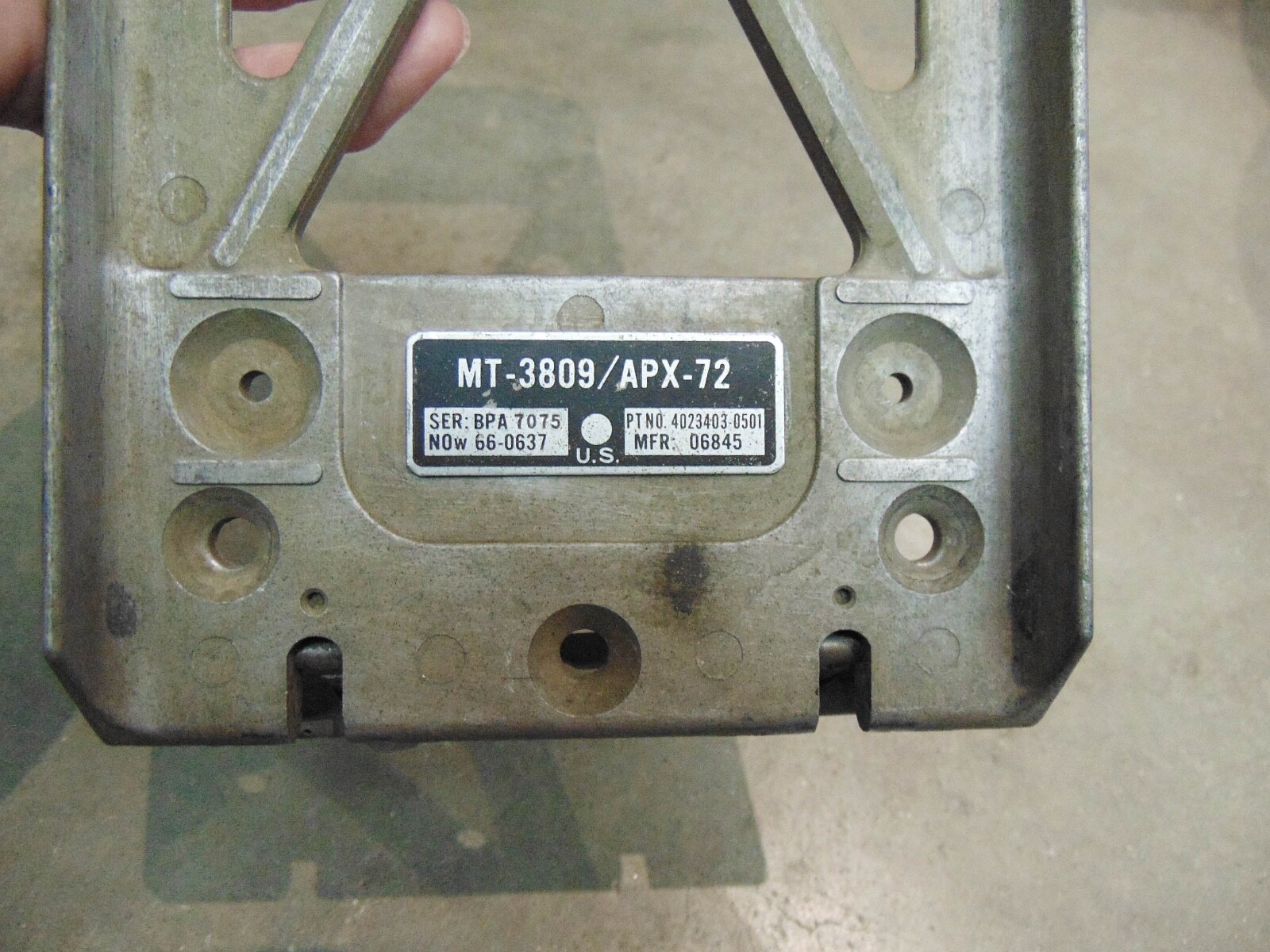 Military Aircraft IFF Transponder Radio Mounting Tray, Avionics PN MT ...