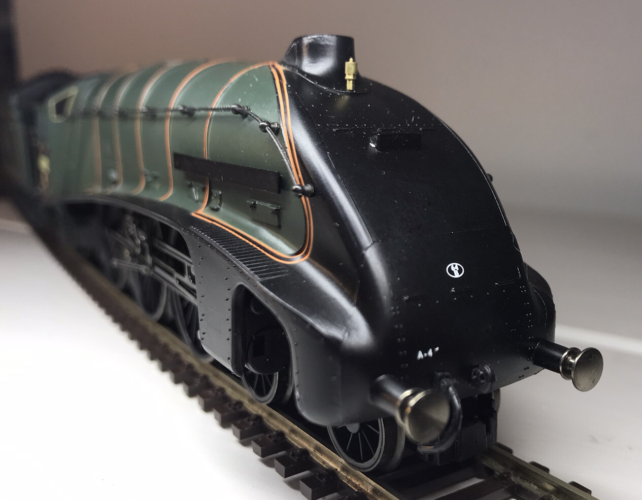 Hornby R2136 BR 4-6-2 Class A4 LOCO 60012 Commonwealth of Australia Ltd ...