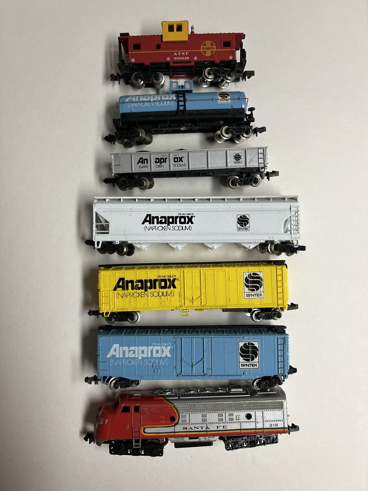 BACHMANN ANAPROX PROMOTIONAL VINTAGE TRAIN SET SF DUMMY & CABOOSE 5 ...