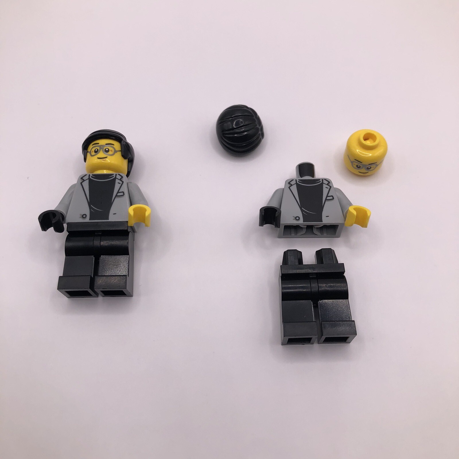 LEGO Ninjago Cyrus Borg NJO842 Minifigure Brand New Unassembled 71799 ...